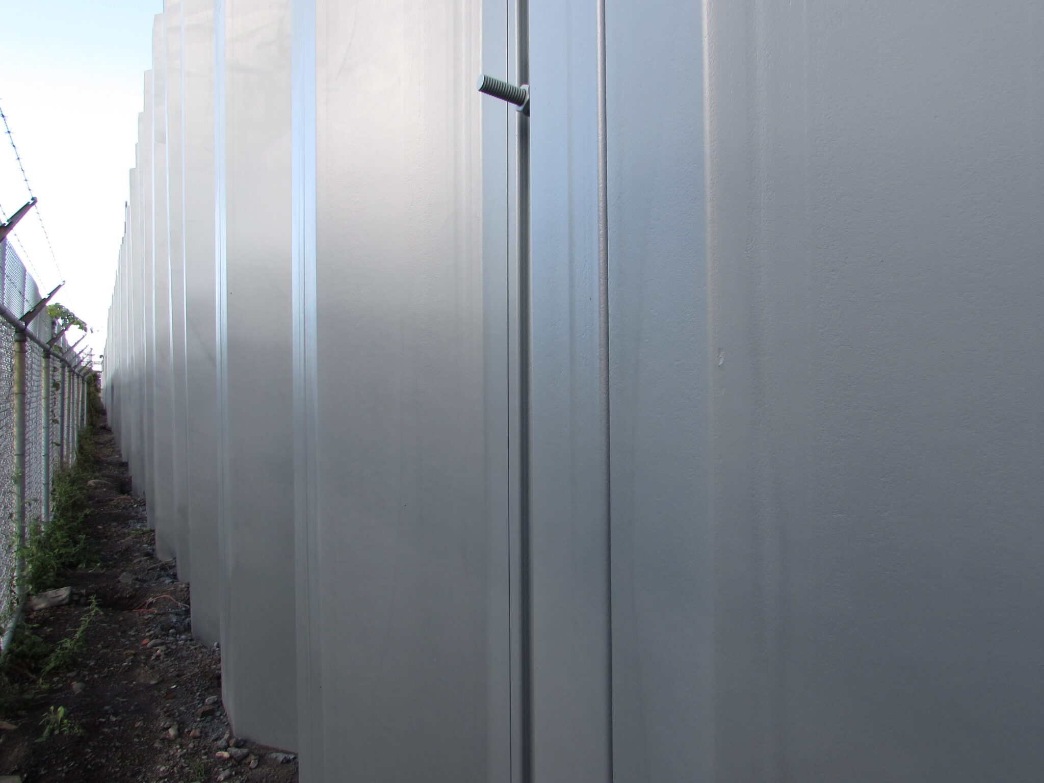 Protecting a sheet pile wall from corrosion | Galvatech 2000